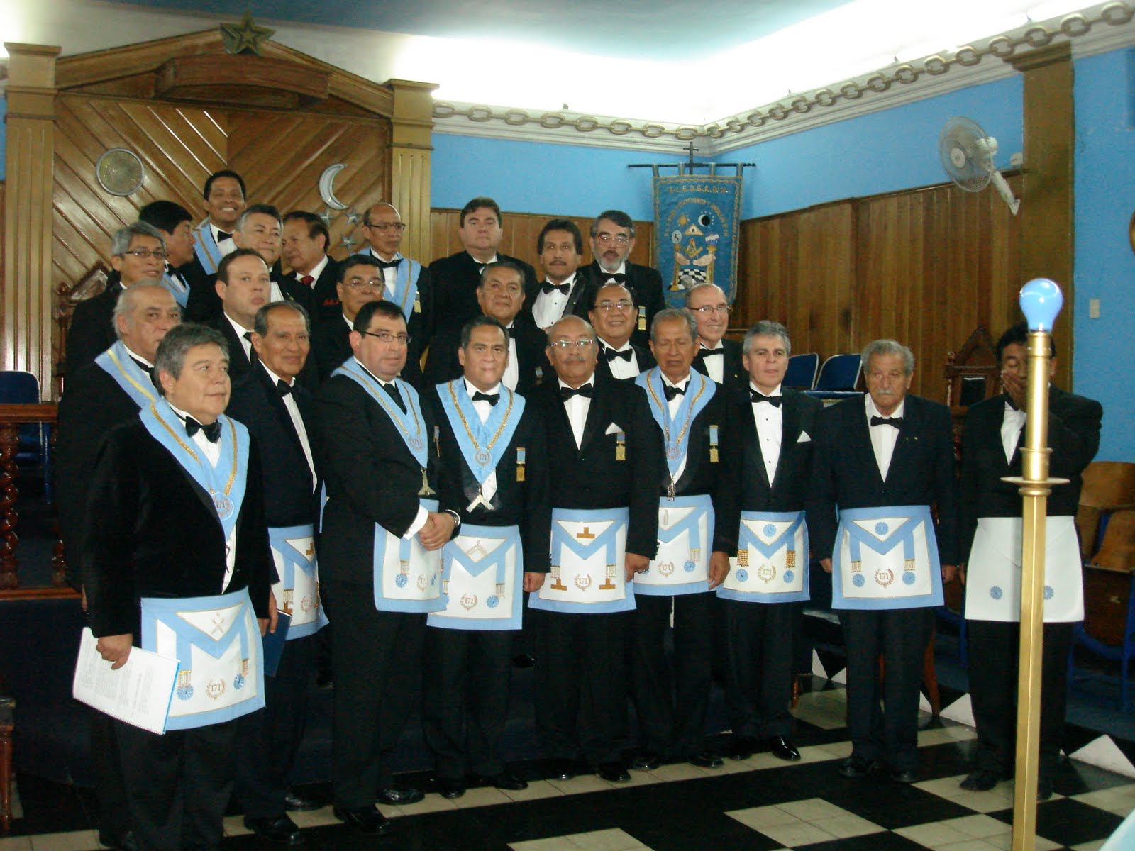 EL ALARIFE: MASONES FAMOSOS