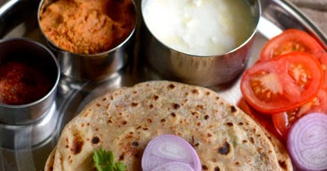 Onion Paratha-Pyaaz ka Paratha-Stuffed Onion Paratha Recipe-Paratha ...