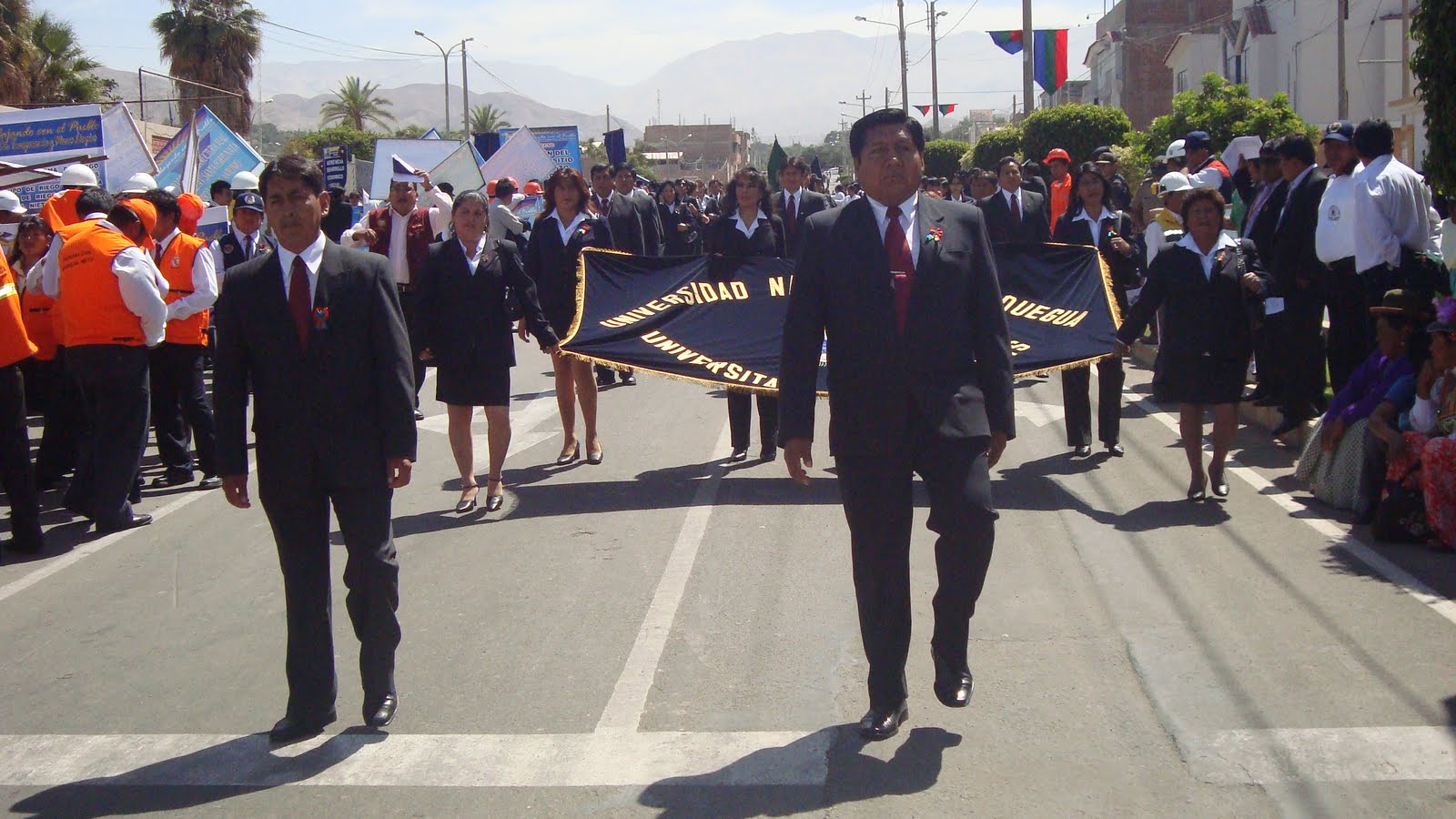 Moquegua Noticias: Desfile por 470º Aniversario de Moquegua