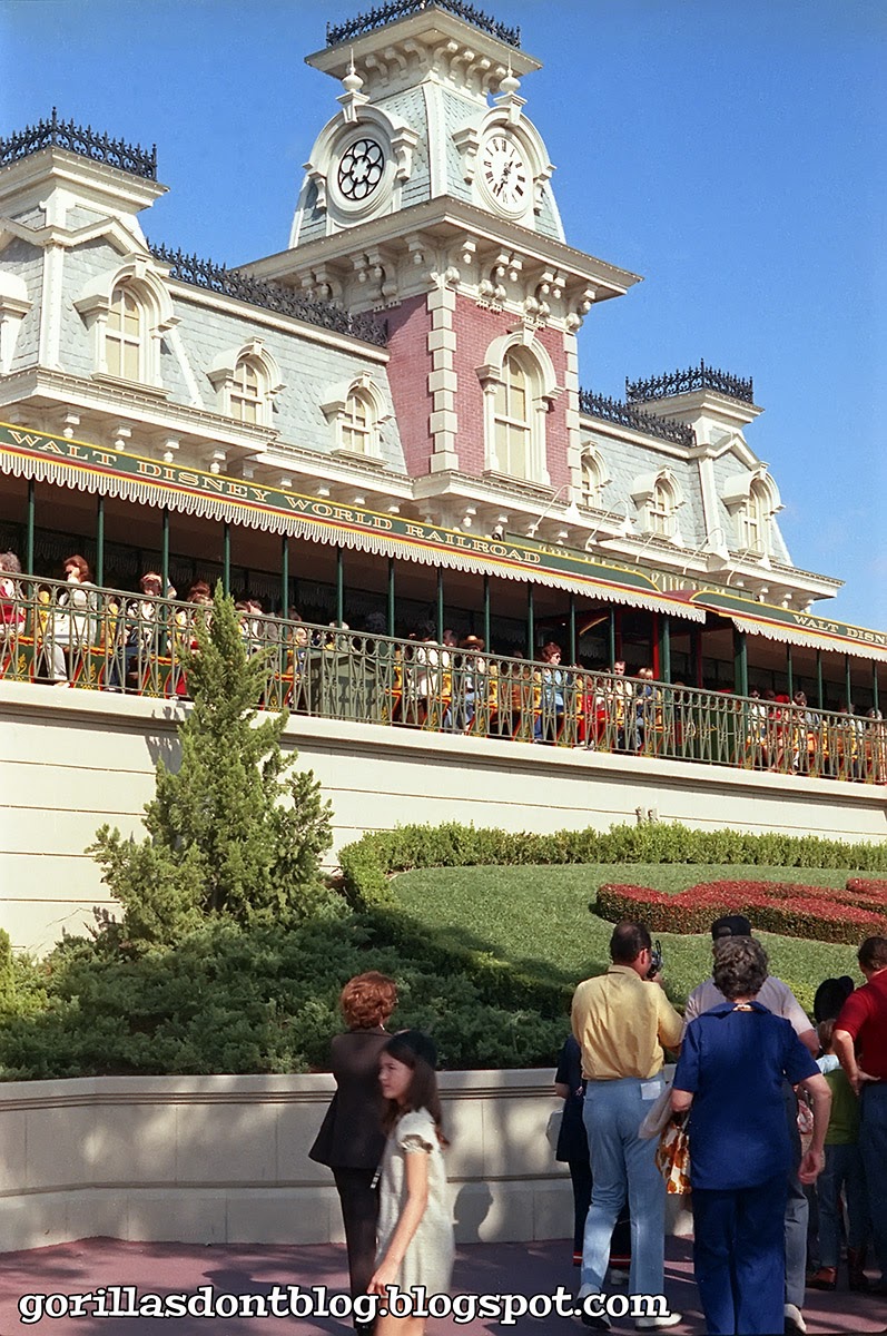 GORILLAS DON'T BLOG: Random Walt Disney World, 1971
