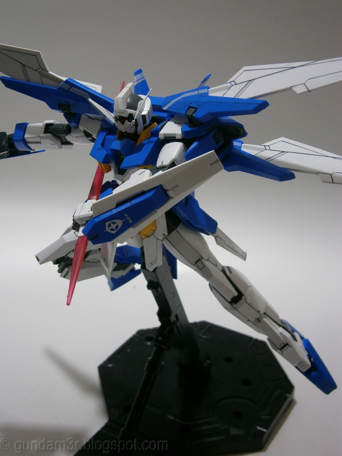 Gundam AGE-2 Normal MG Review Part 3