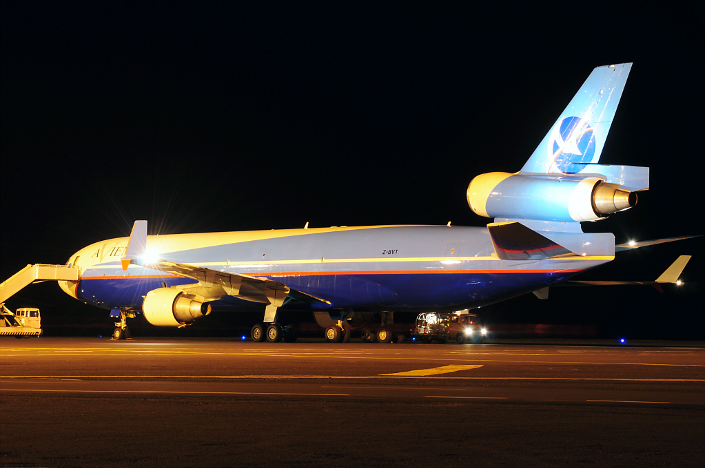 Flyingphotos Magazine News: AÇORES - AVIENT - MD-11F, Z-BVT