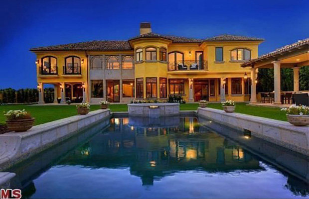 Clips from KIMYE's $11 million manions ~ Winnies