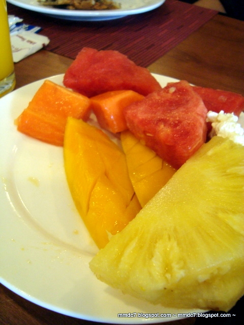 mmdc7 Online: Breakfast Buffet at Millie's Resto, Microtel Hotel