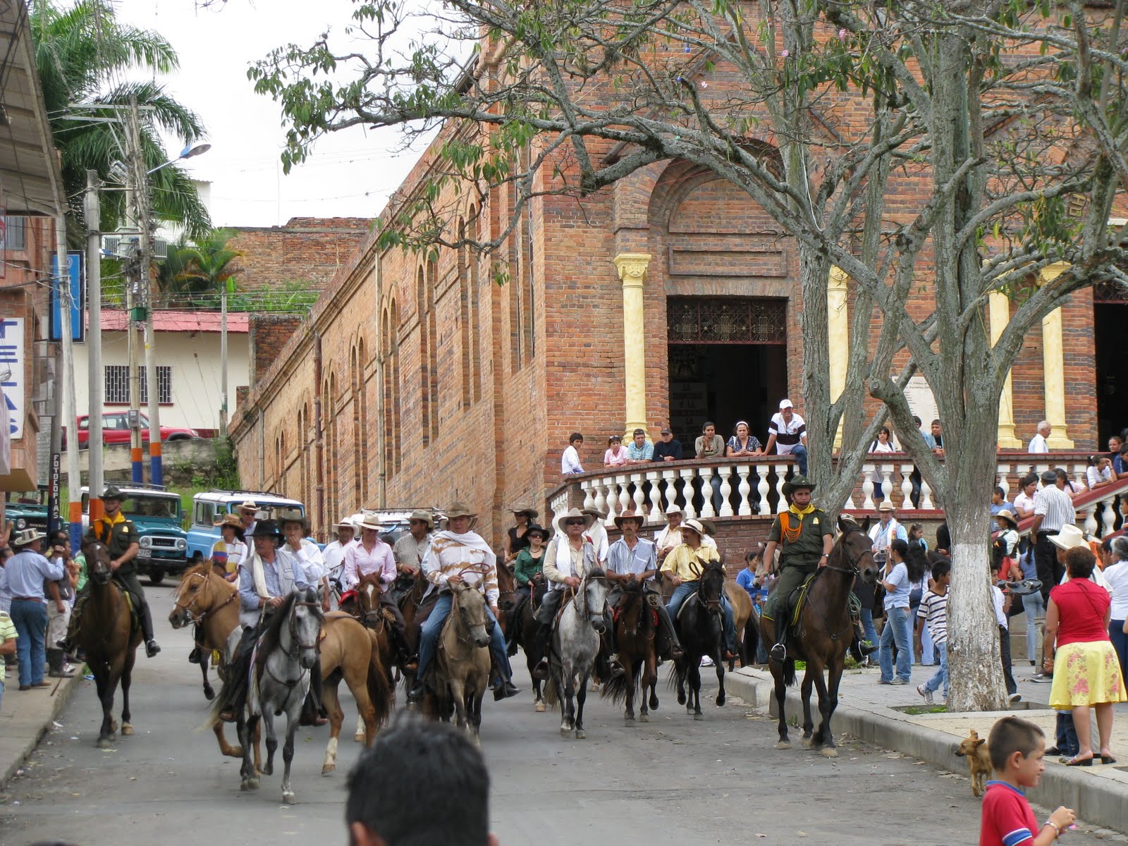 FESTIVIDADES DEL MUNICIPIO DE ARBELAEZ: FERIAS Y FIESTAS