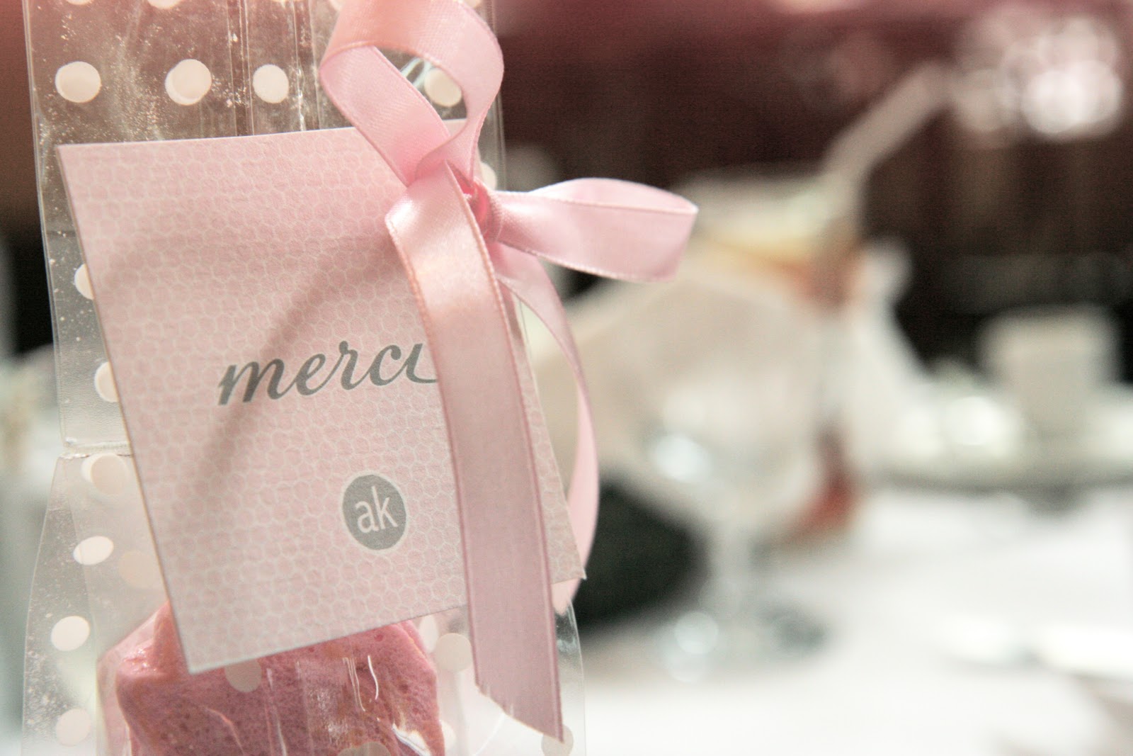 Forty Weeks: Freebie: Merengue Merci Favor Cards