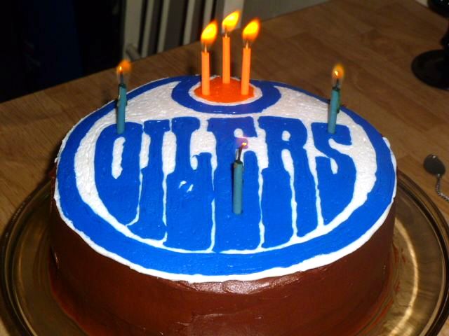 Lainycakes: Edmonton Oilers Birthday Cake Using Frozen Buttercream ...