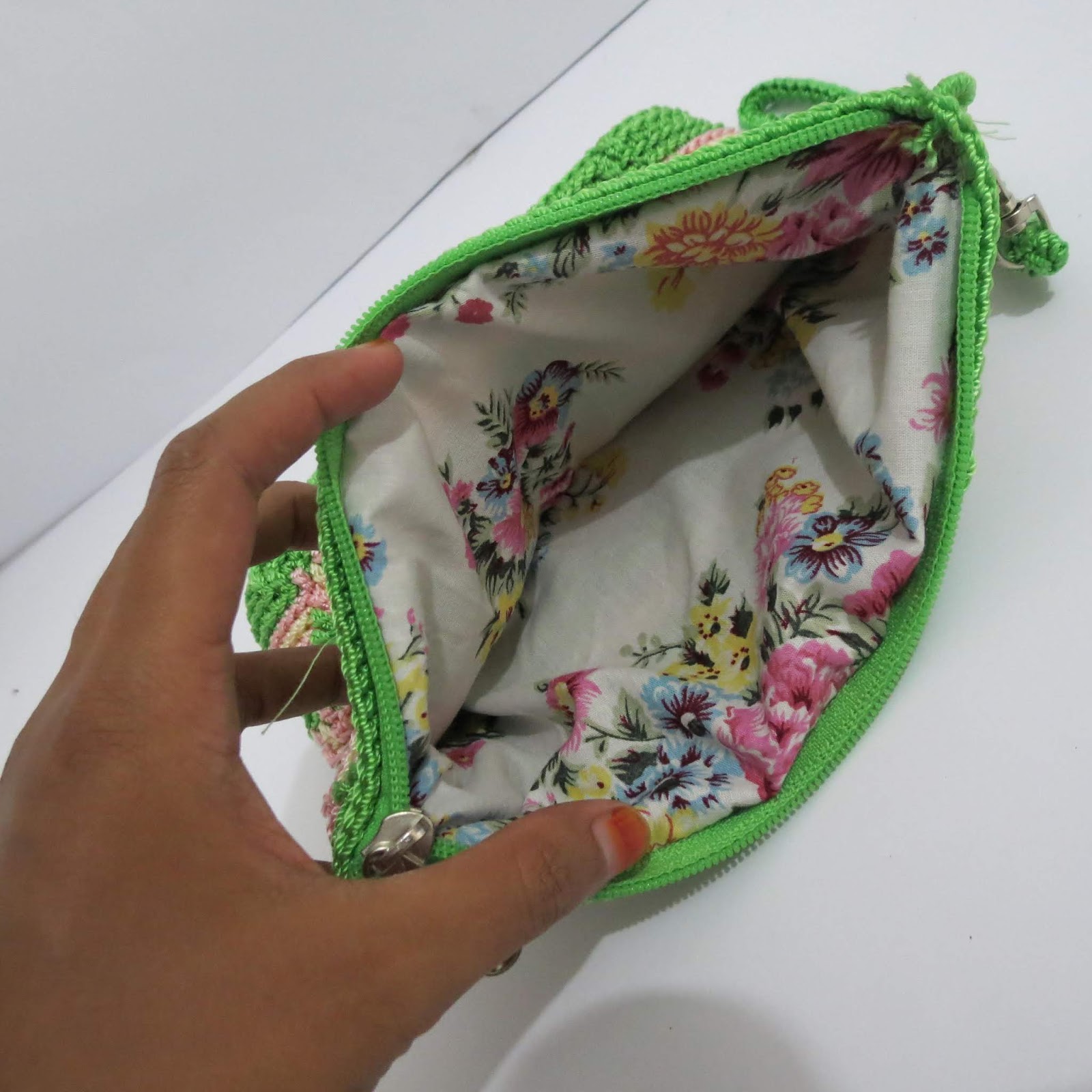 Raissa Ang | specialist rajutan | ready stock bros rajut