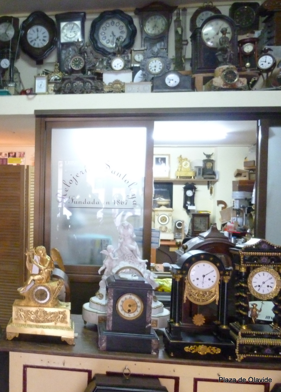 La Plaza de Olavide: Manuel Santolaya, el relojero del rey