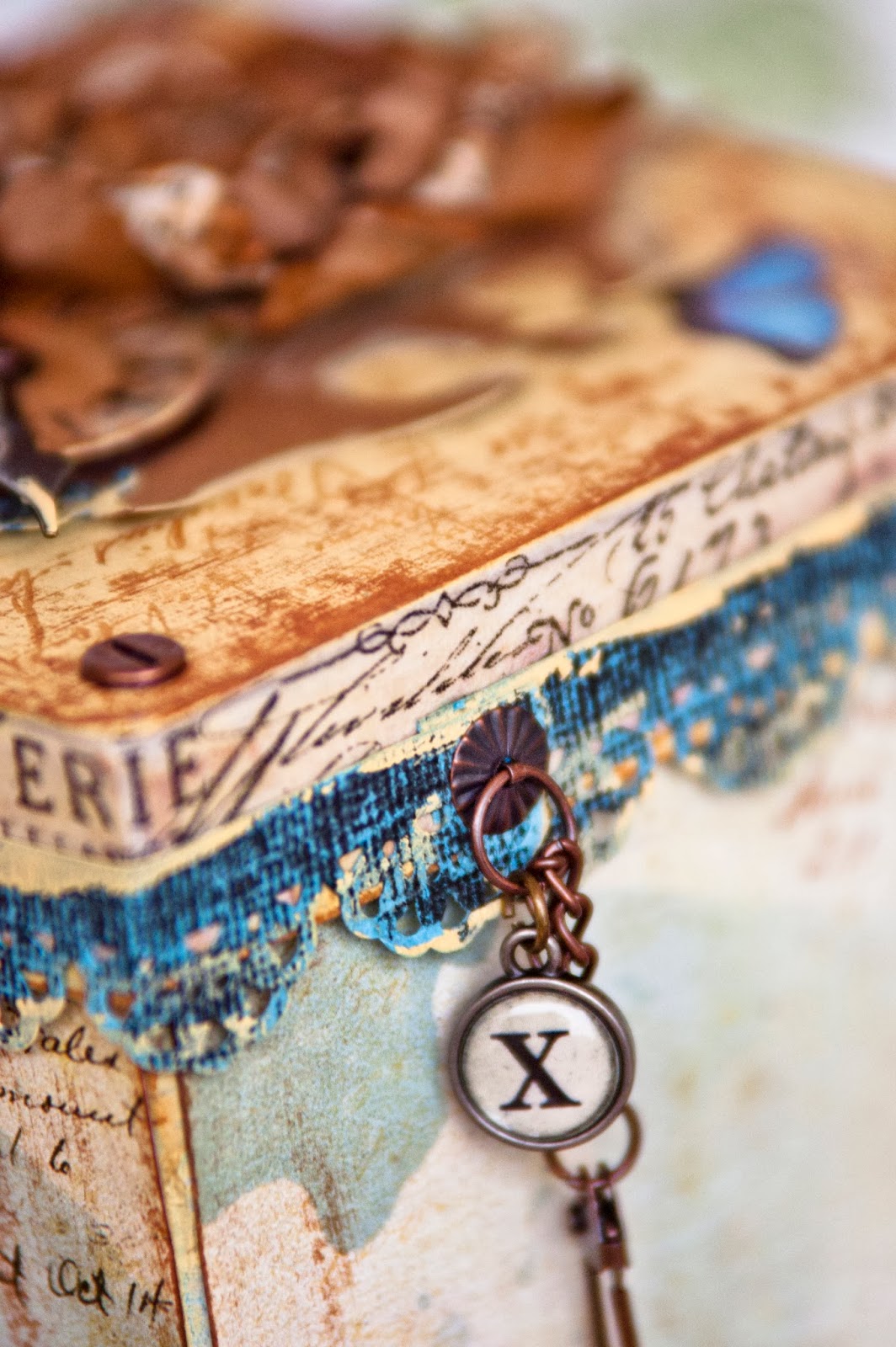 scrappylicious : ATC storage box