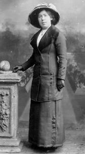 Back to the Fashion: 1910-1913 Suffragettes