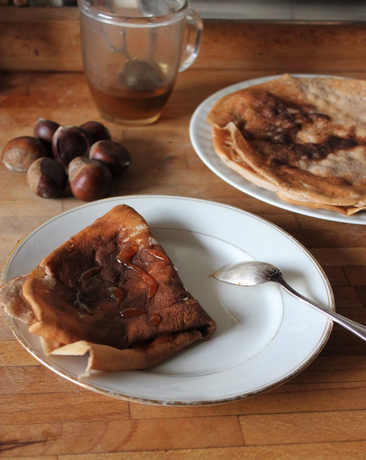 Cuillère et saladier: Crêpes à la farine de châtaigne