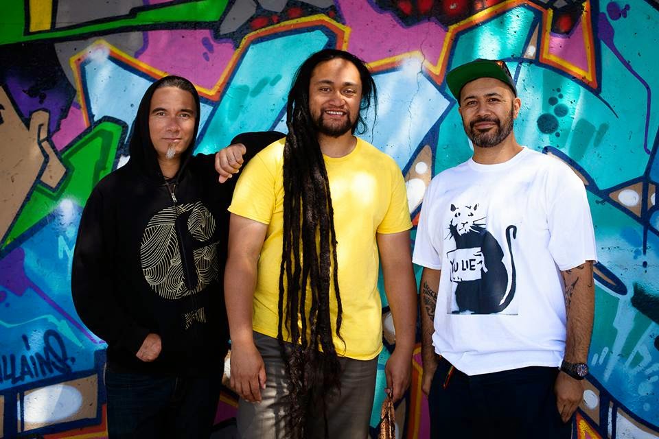 Muestrario Musical (Al aire libre): Trinity roots (Nueva Zelanda)
