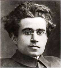O texto abaixo foi escrito por Antonio Gramsci em 11 de fevereiro de ...
