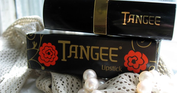 The Hausfrau Journal: Tangee Lipstick Review