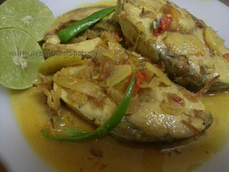 Ikan Masak Lemak Cili Api | MaMaRey..