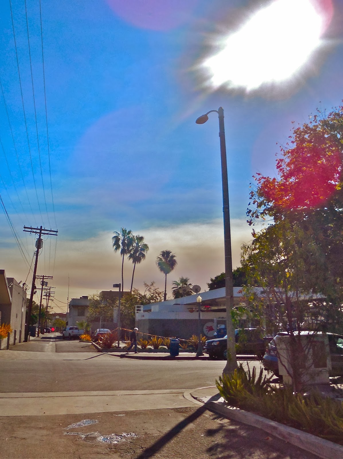 County Recurrent: Glendora "Colby" Fire Blanketing Beach Area Skies ...