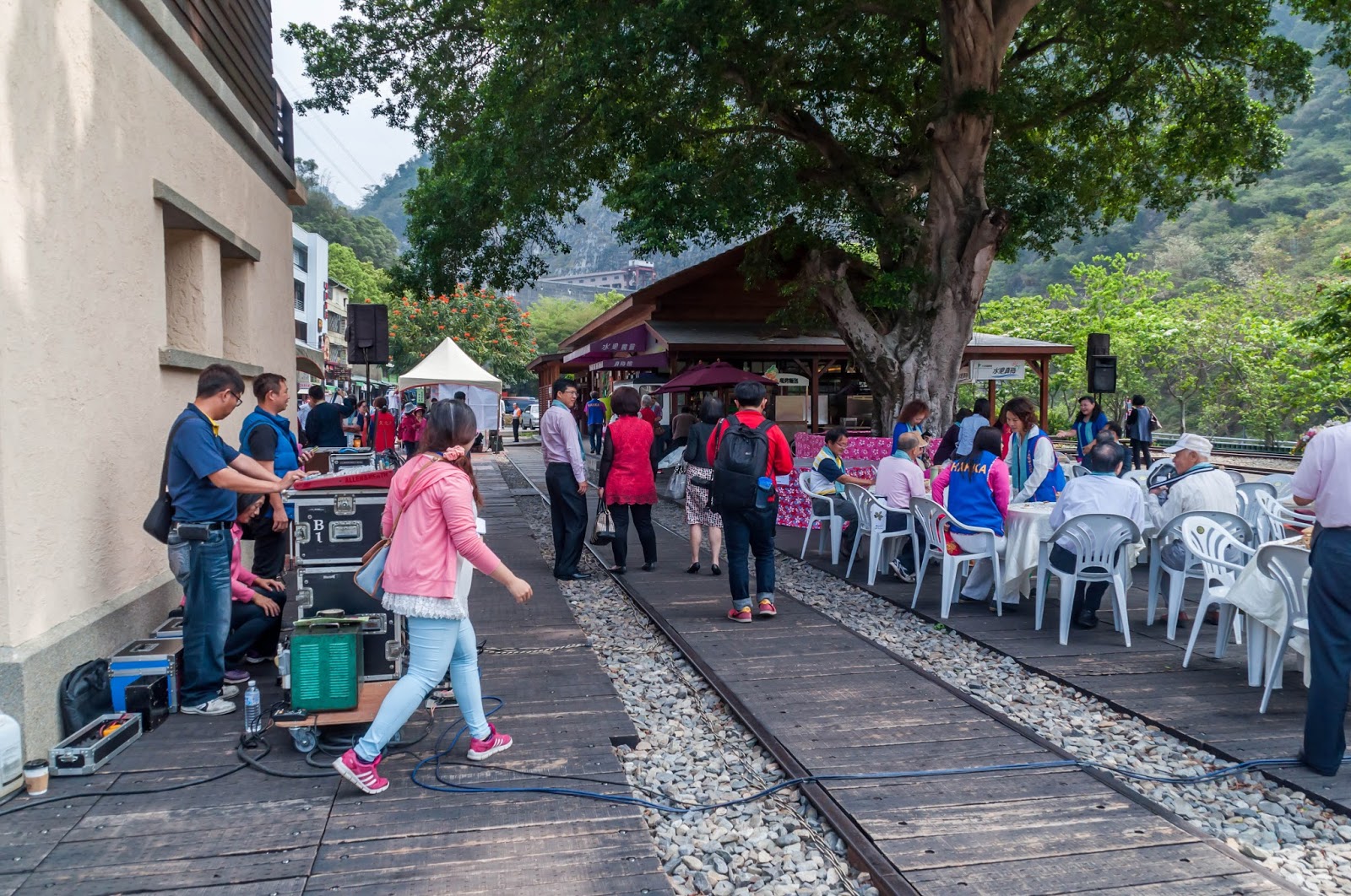 The Wayward Wanderer: Day 13: The Old Railroad of Checheng, Jiji and ...