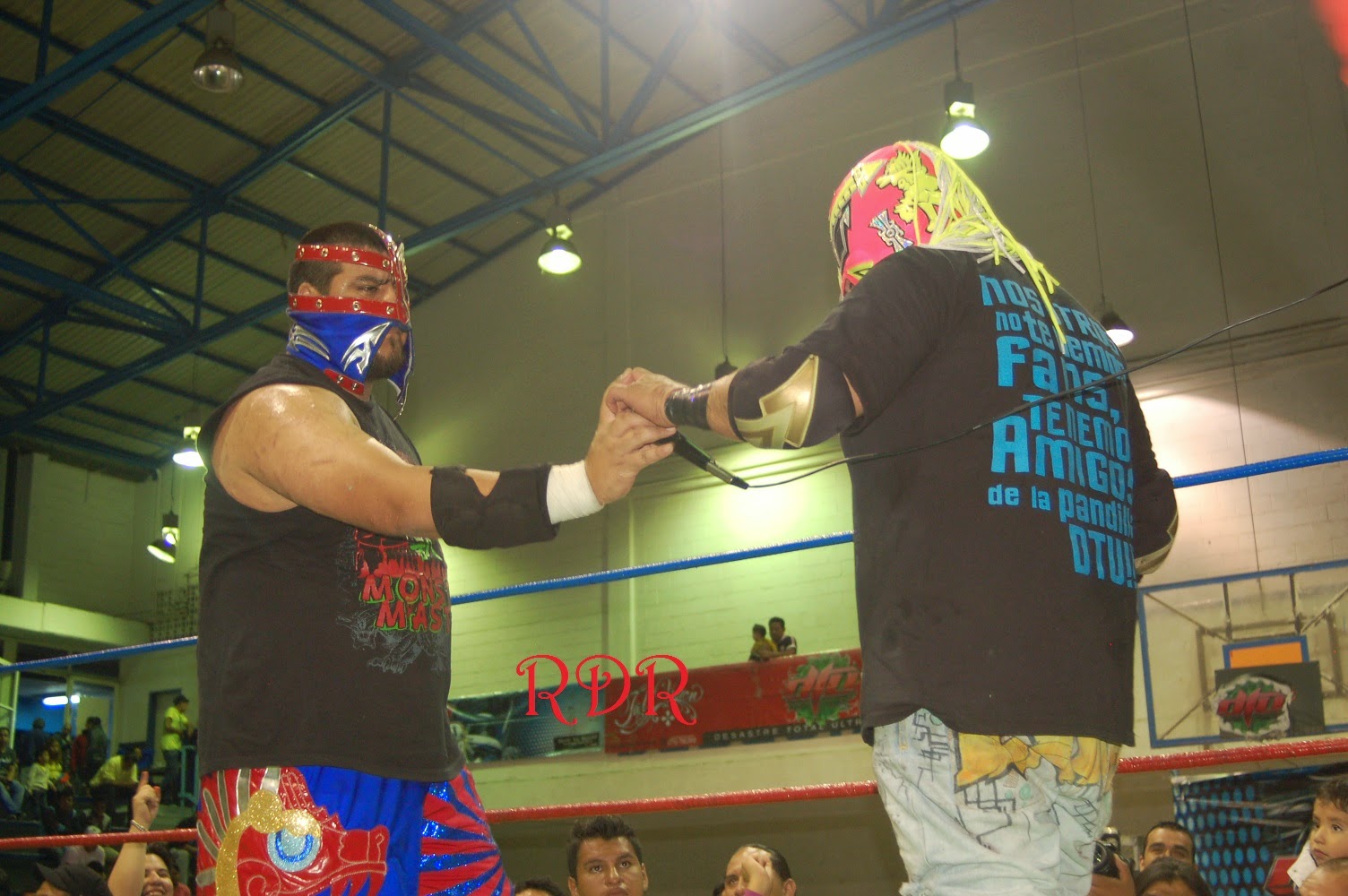 RdR: VIOLENTO JACK ACEPTA RETO DE MÁSCARAS CON CRAZY BOY