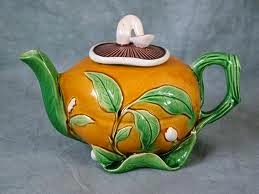 COLLECTING NOVELTY TEAPOTS | Collectibles Coach