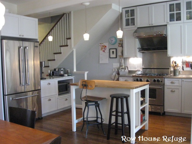 Row House Refuge: REAL Row House Kitchens