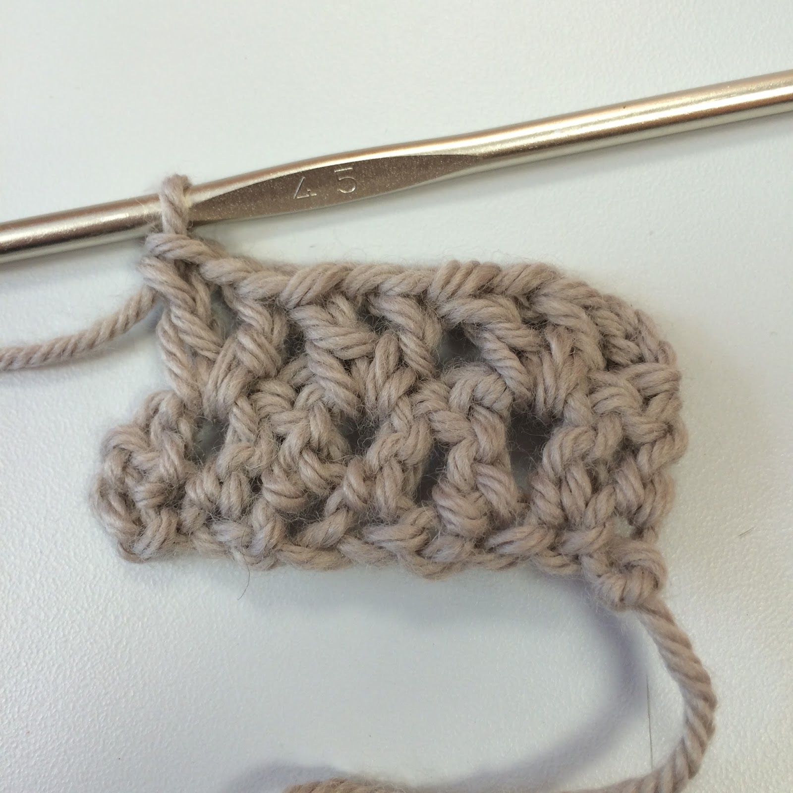 Au Crochet qui m'aille...: Le point de corde