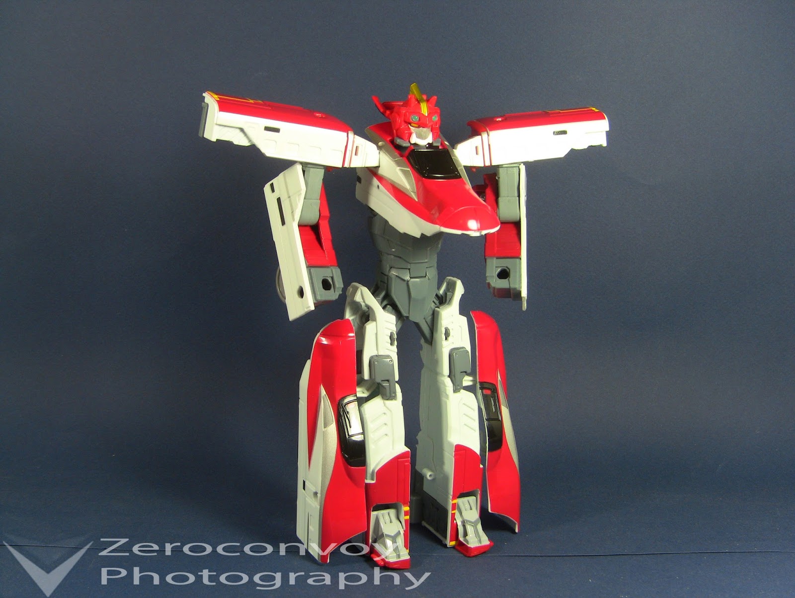 Shinkansen Transformation Robo Shinkalion E6 Komachi