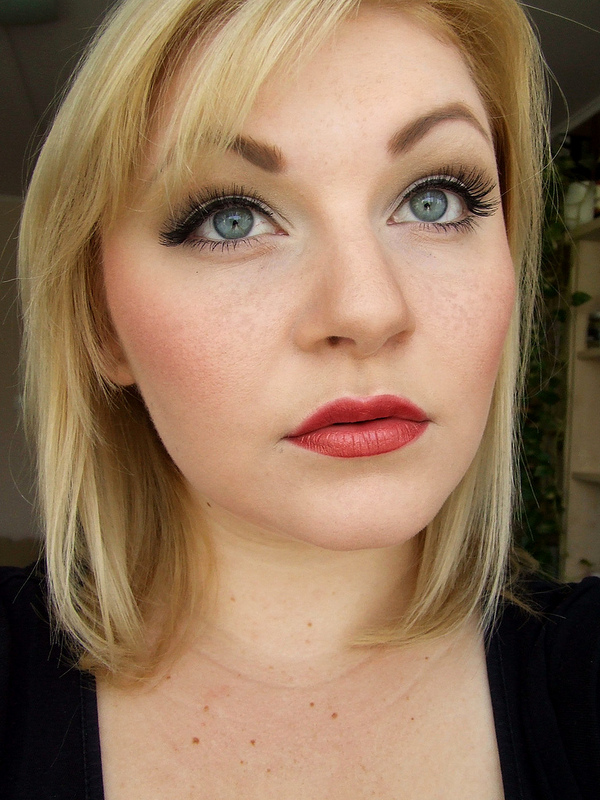 Katie Beauty: Smink: Pin-up girl