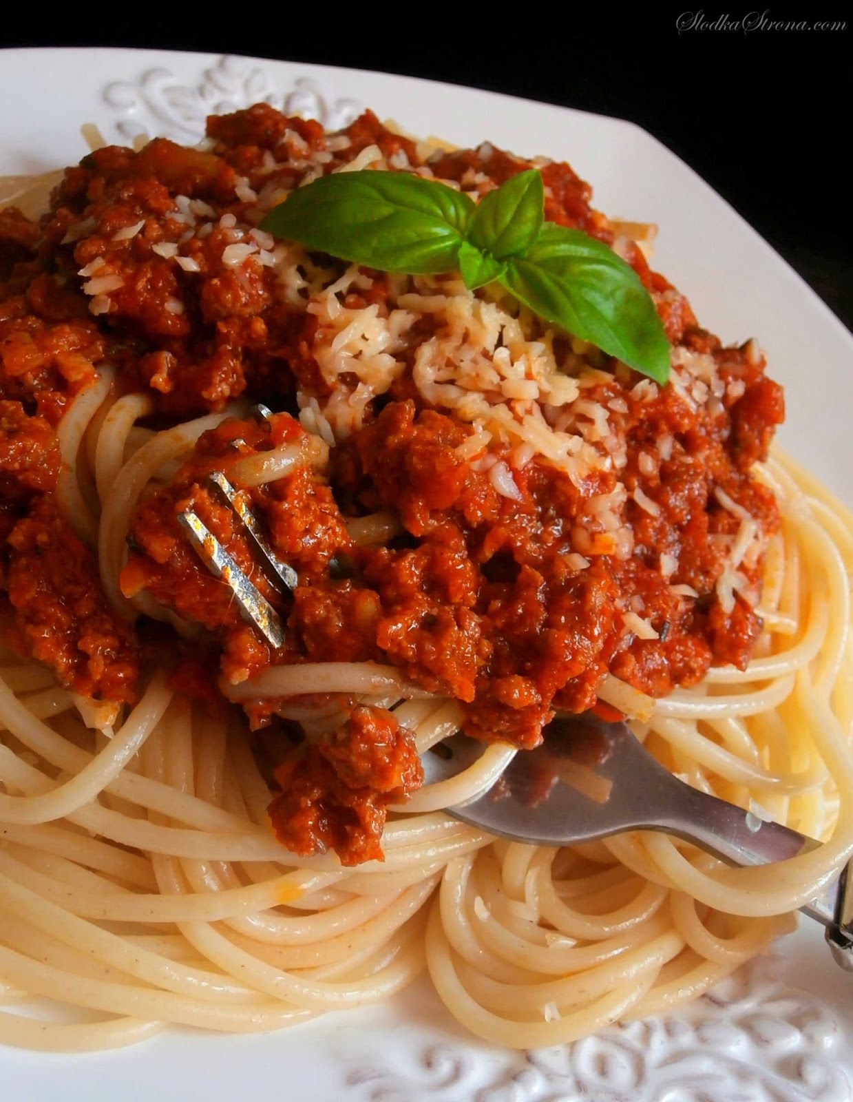 Słodka Strona: Makaron z Sosem Bolońskim (Spaghetti Bolognese)