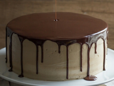 Simply Delicious: The Chocolate Floro Elegance with Caramel Buttercream
