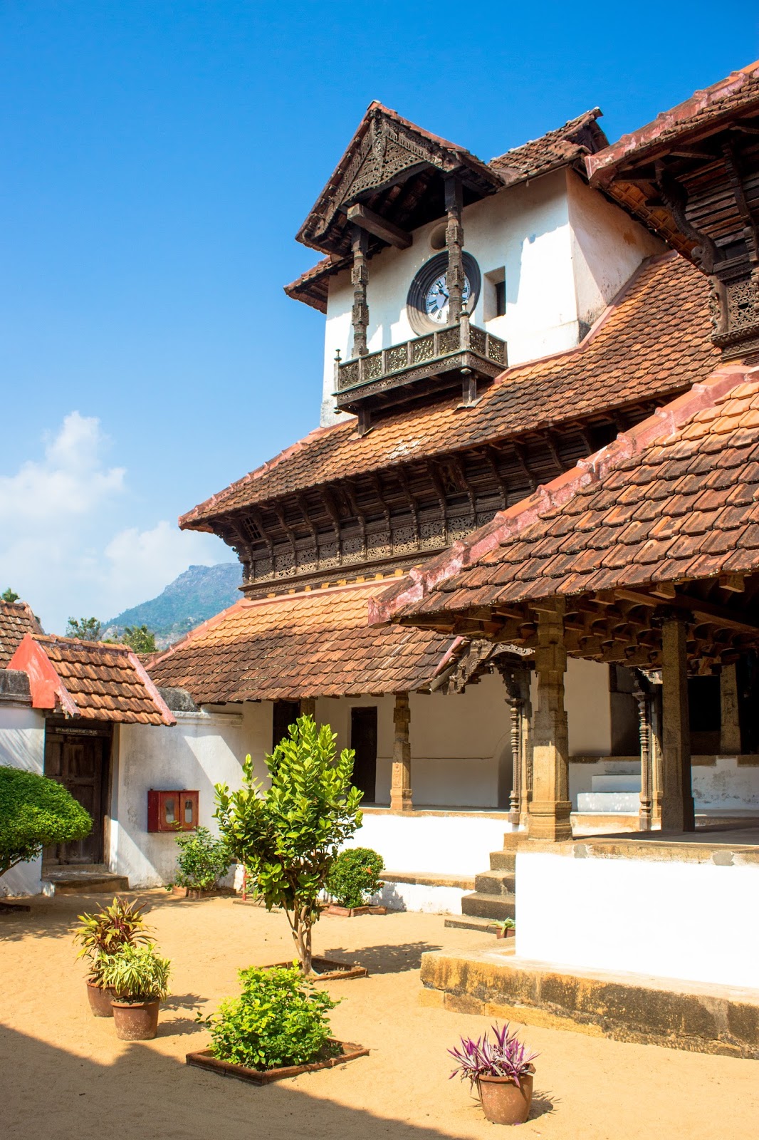Of Curry & Customs: PADMANABHAPURAM PALACE