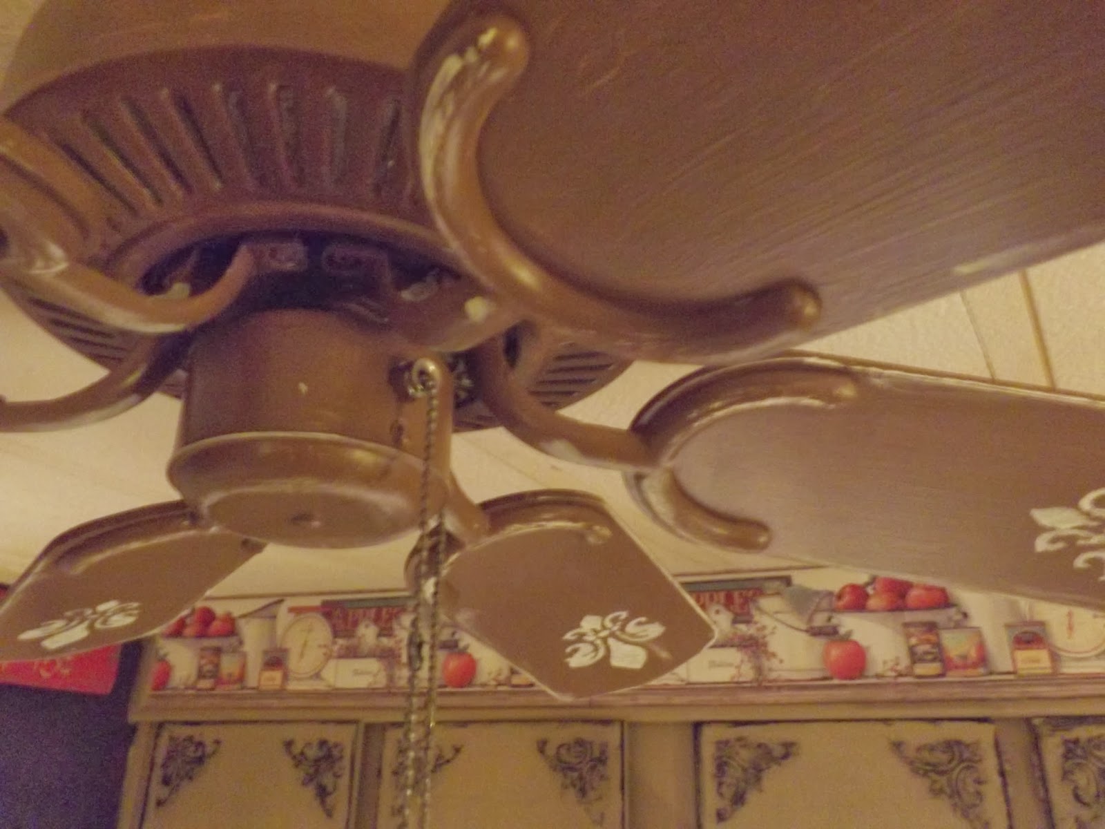 SWEET TEA N' SALTY AIR: DO YOU HAVE AN UGLY PLAIN WHITE CEILING FAN ...
