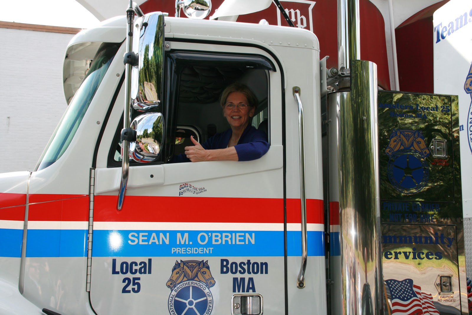 Teamster Nation: Boston Teamsters go all out for Elizabeth Warren