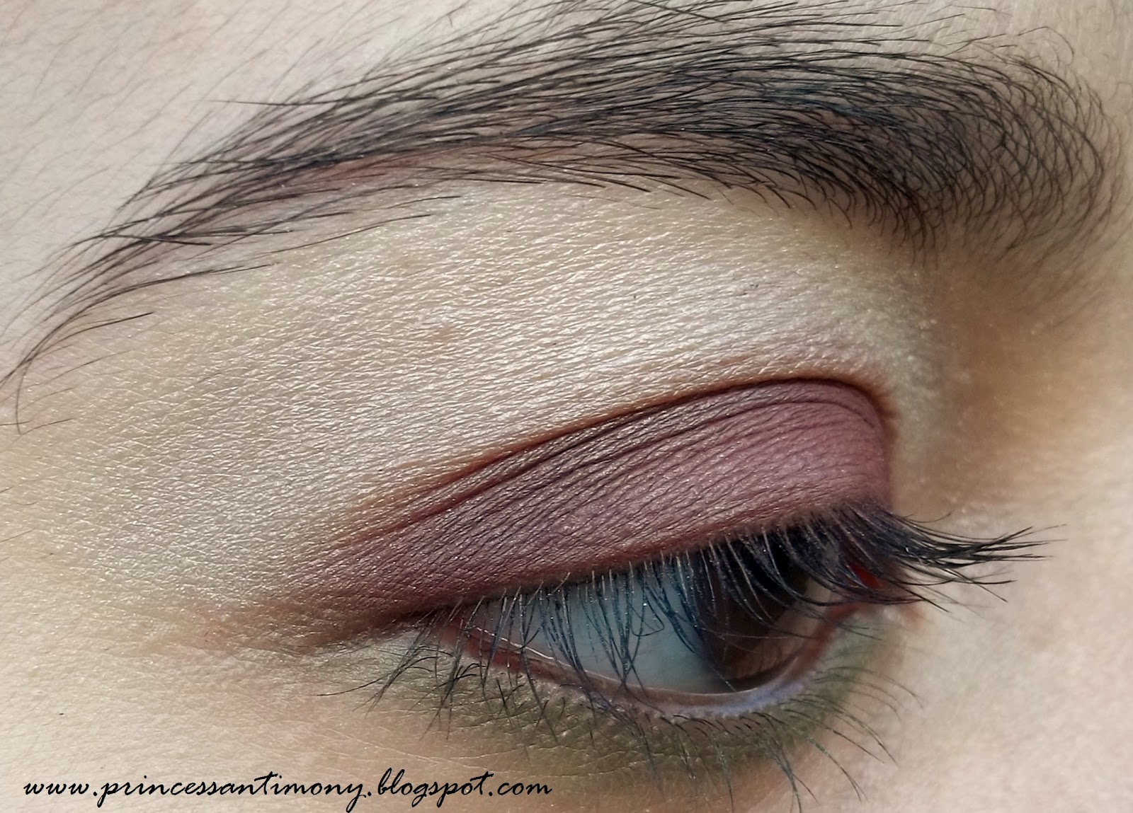 Princess Antimony's Makeup Castle: July 2012