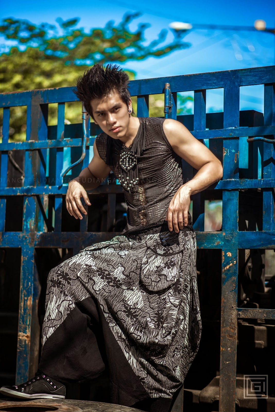 The G Shots: THE GENTLEMAN | ARDY RAYMUNDO