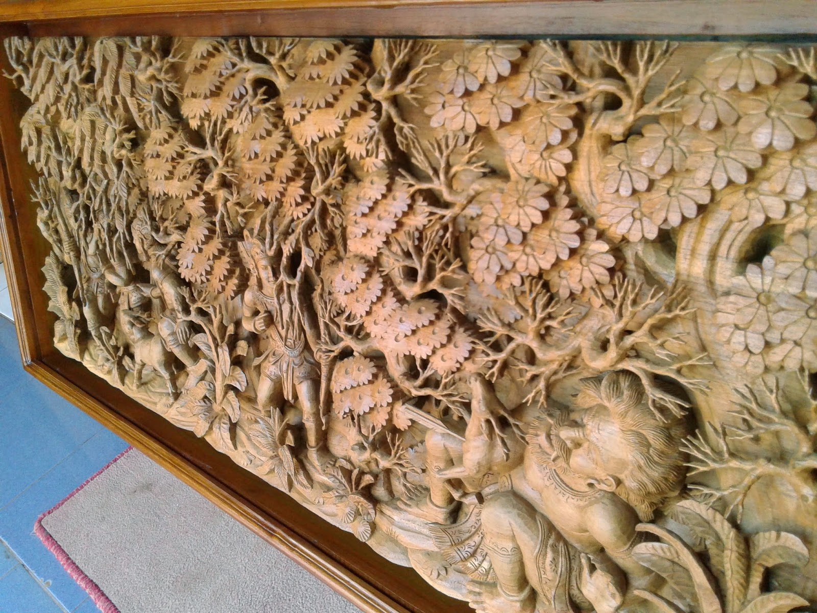 Gallery seni ukiran kayu: Relief Ramayana Kayu jati. suatu karya seni ...
