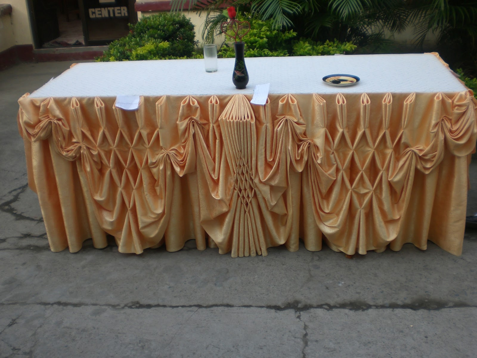 Food Service Mgt. Class of BNHS: Project Making (Table Skirting w ...