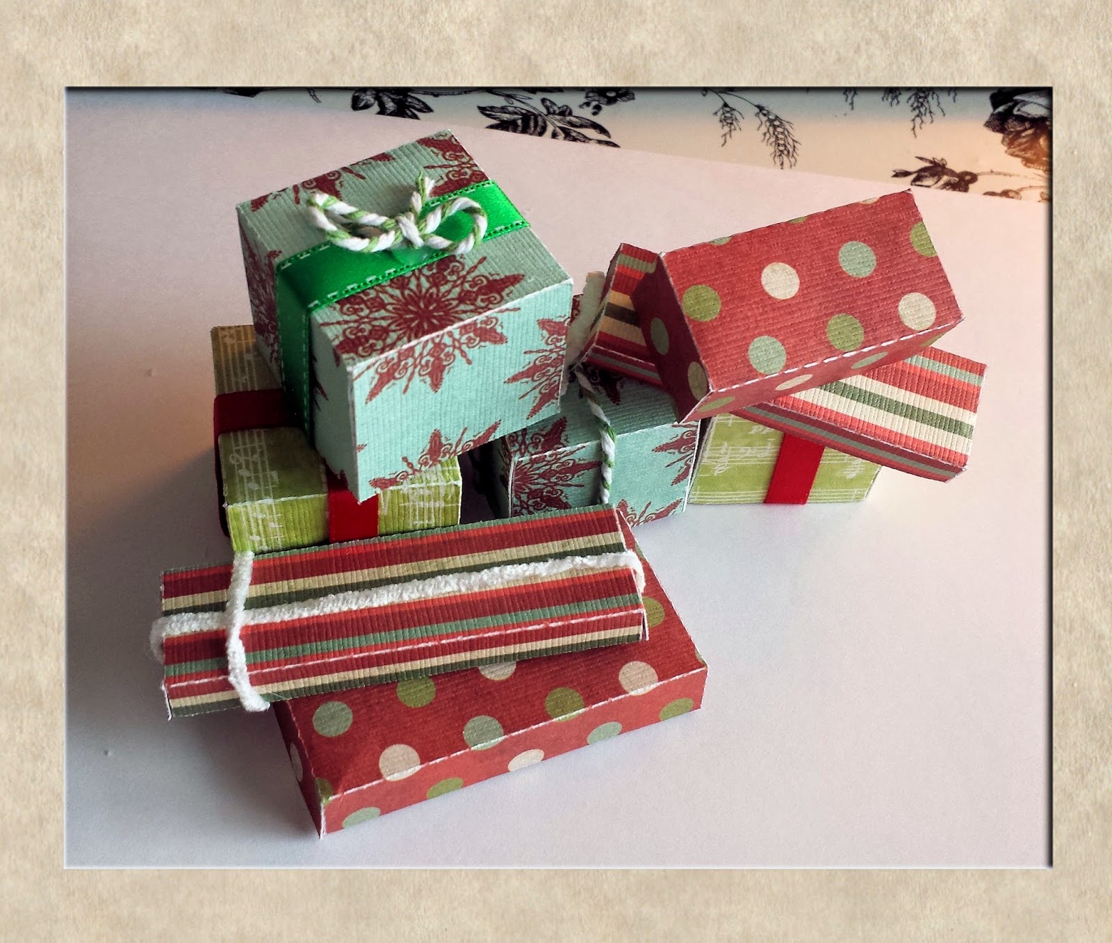 You Made Me Ink!: Configuration Christmas Box
