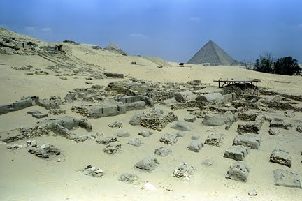 Imagenes de Egipto: The Cemetery of the Pyramid Builders