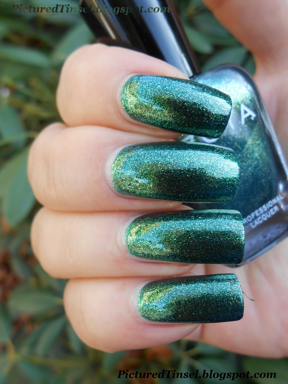 PicturedTinsel: Zoya Logan - Zoya Ornate Collection