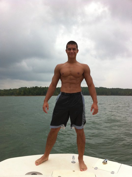 Undies & Shorts Lovers: Hot of the Day: 20-year-old Bodybuilder Kirill ...