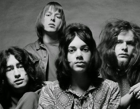 Regresso ao Passado: Free - Allright Now