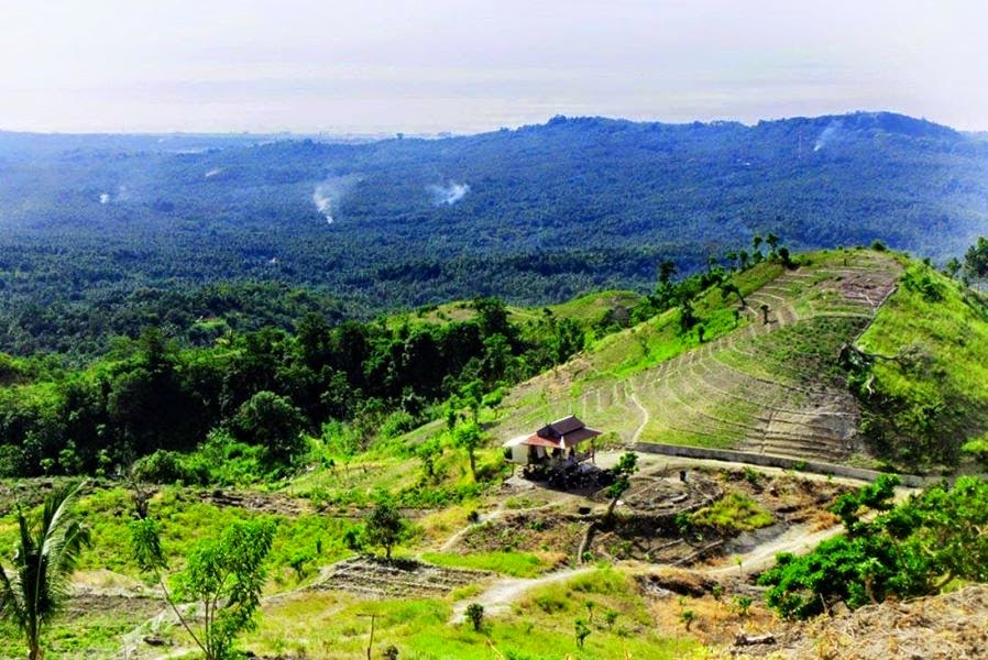 Tombang Batu Siopaq, Baruga Dhua Majene - Blog Kompa Dansa Mandar