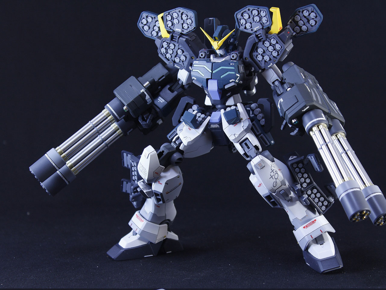 Custom Build: MG 1/100 Gundam Heavyarms Custom EW [Detailed]