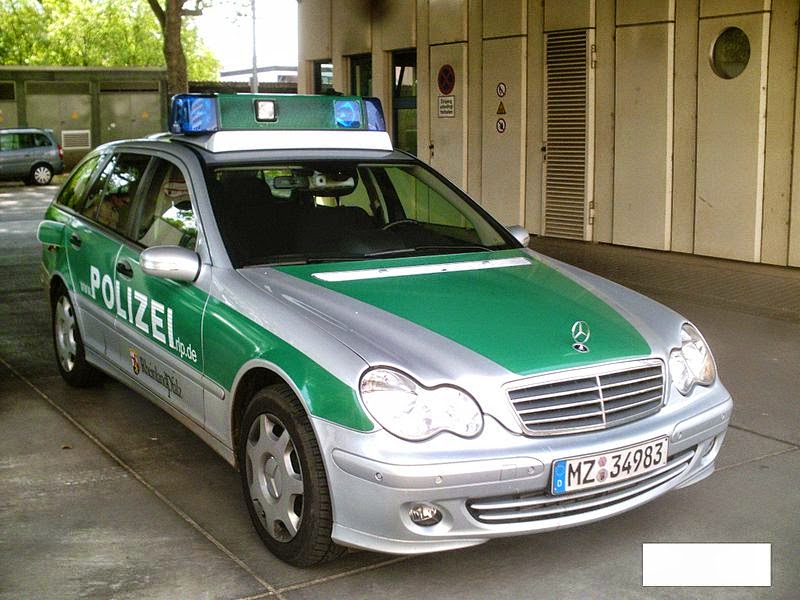 Evolution of German police cars | BENZTUNING