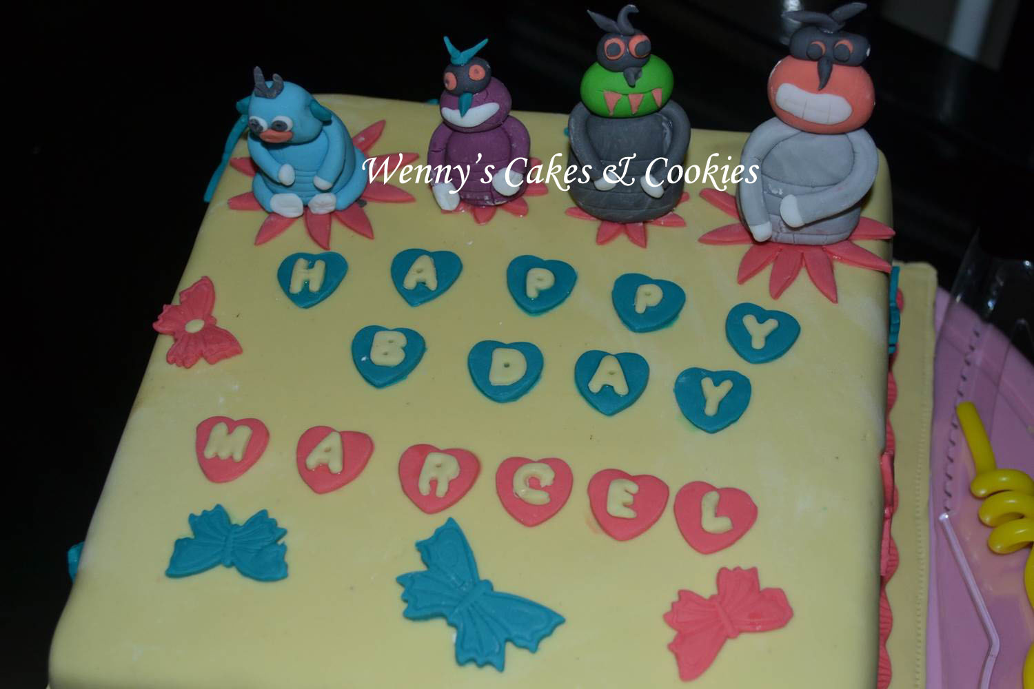 Wenny's Cakes & Cookies: Birthday Cake Oggy & Crokoch