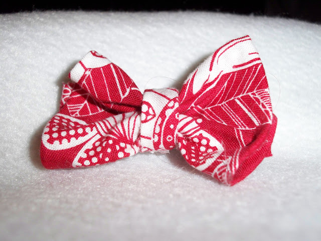 Ambering Along: Fabric Bow Barrettes