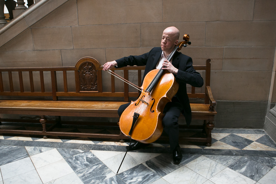 PKIMAGE - Musicnotes: Cellist David Munn