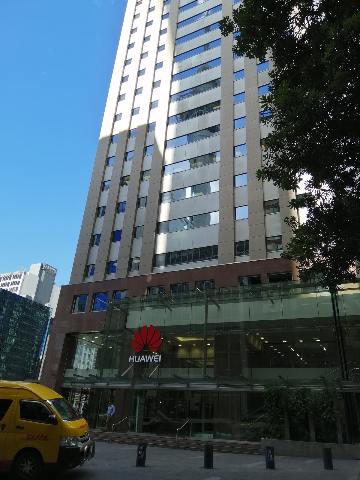 Mou Tuck Deng 无得顶