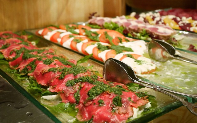 SATOO Shangri-la Jakarta: Thursday Red Night | HeyTheresia - Indonesian ...